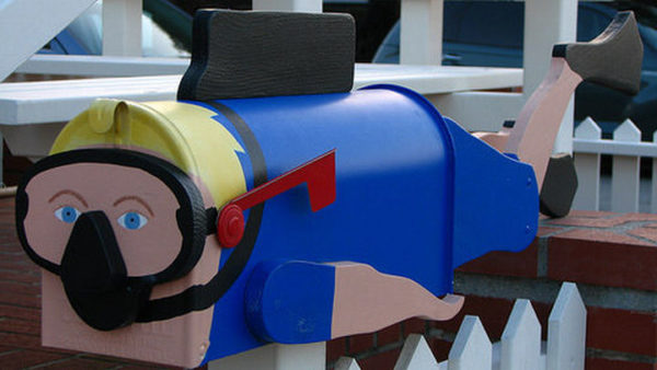 28 Unique Mailboxes That Are So Funny and Hilarious