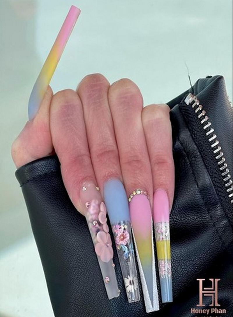 39 Long Nail Manicures to Express Your Personality with Long Nails